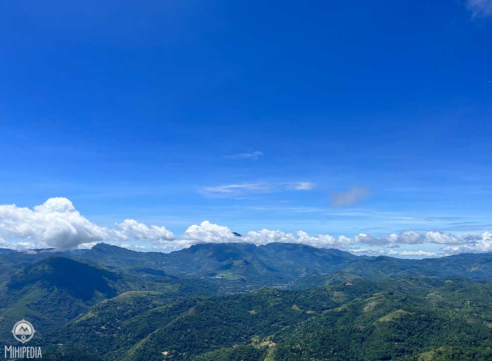 Climbing Narangala. Badulla Sri Lanka – Mihipedia.lk